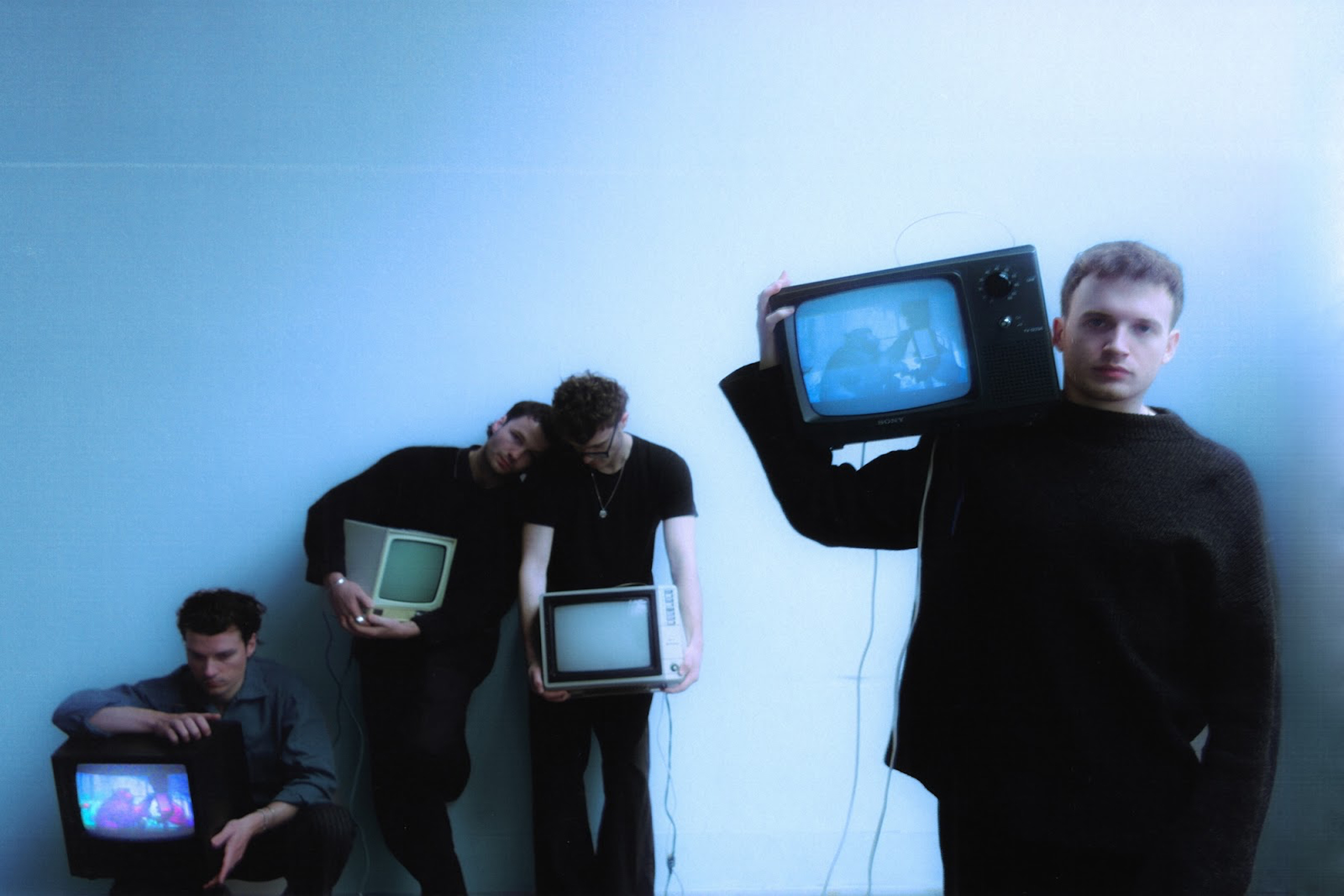 junodream drop highly anticipated debut 'Pools Of Colour' - Erazer
