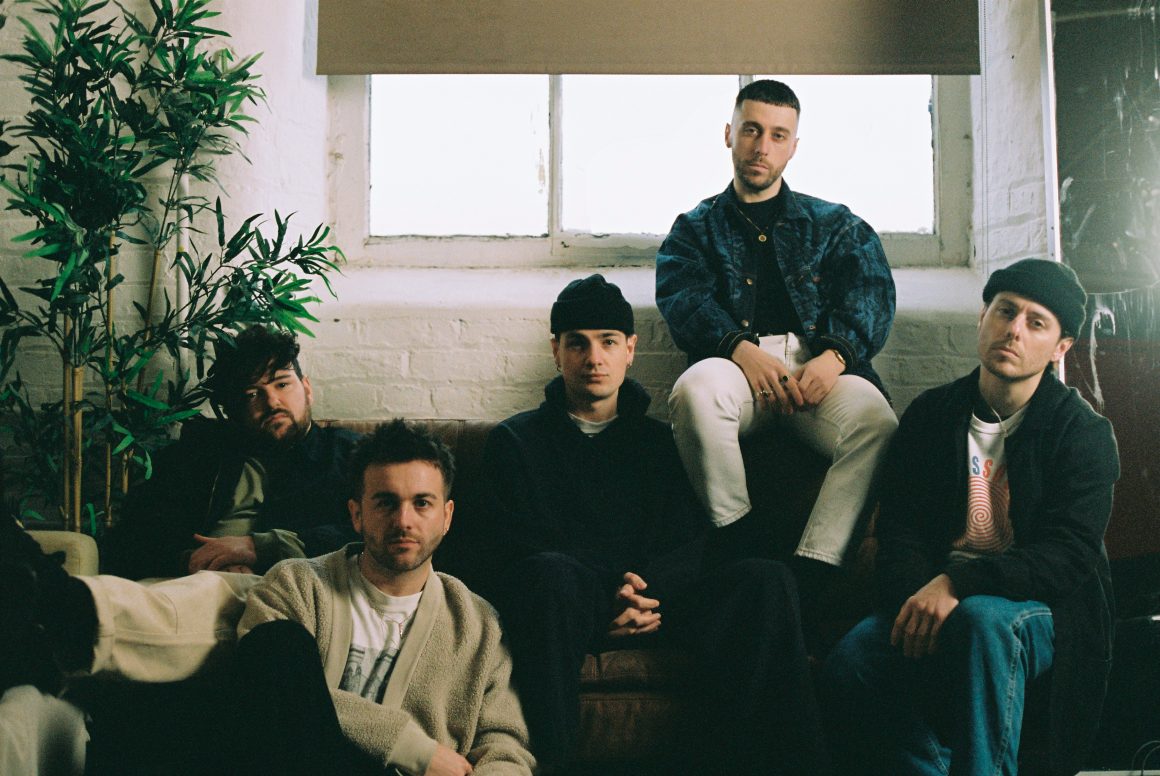 Review: Boston Manor - Sundiver - Erazer
